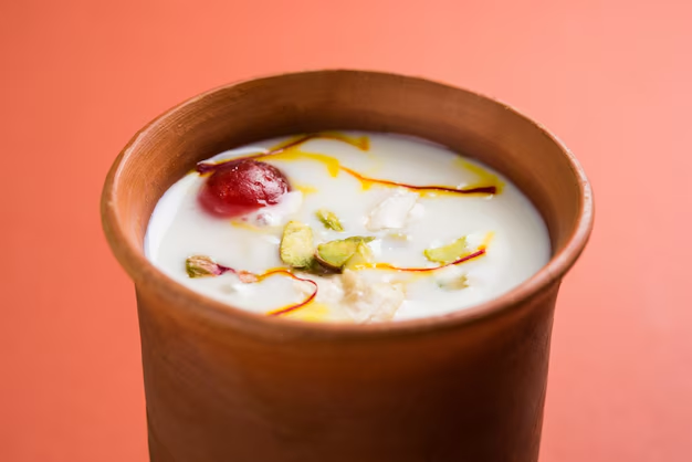 Explore Kesar Milk Benefits, Recipes & More | Rufil